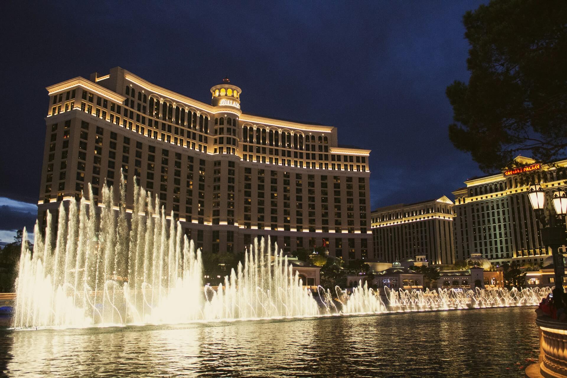 15 Absolute Must-Do's In Las Vegas For First Timers